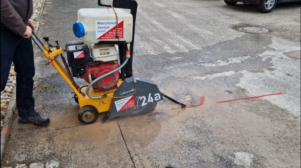 Fugenschneider 16 cm – Fugenschneider – einfach mieten bei Maschinenverleih Bockhorni